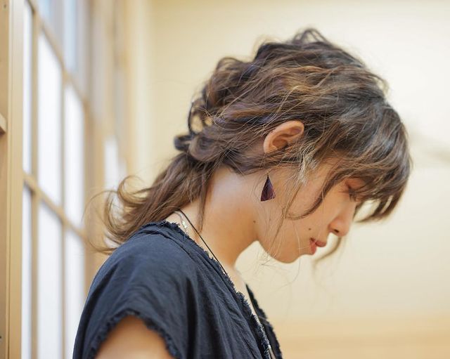 写真 (35枚目) - 色っぽ横顔No.1♡「レングス別」サイドヘアアレンジ15選 - LOCARI（ロカリ）