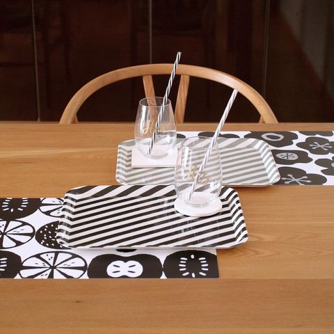 写真 (1枚目) - このデザインで100円なんて...♡インスタで話題のおしゃれ100均アイテム10選 - LOCARI（ロカリ）