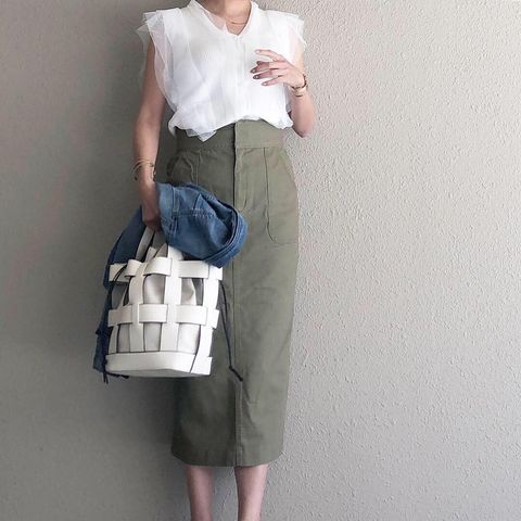 写真 (11枚目) - 小顔も女らしさも♡fifthの「Vネック」カタログ - LOCARI（ロカリ）