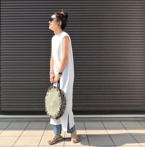 写真 (1枚目) - マンネリ化してない？今季メガヒット「カットソーワンピ」の垢抜けスタイルSNAP♡ - LOCARI（ロカリ）