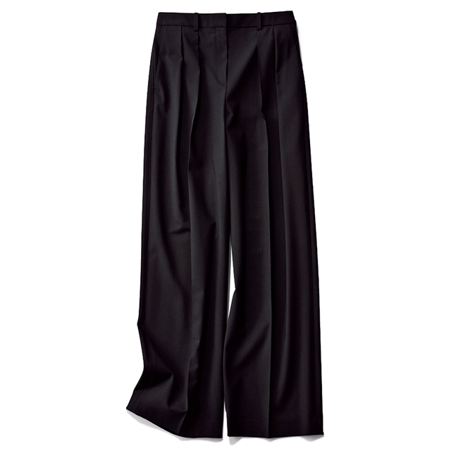 写真 (3枚目) - 今買うべき[黒パンツ4選]定番こそ最旬シルエットに更新！yori、セオリーetc. - LOCARI（ロカリ）