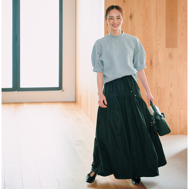 写真 (2枚目) - スポーティで機能的な[撥水スカート]が今っぽい！夏はパンツより涼しくて活躍必至 - LOCARI（ロカリ）