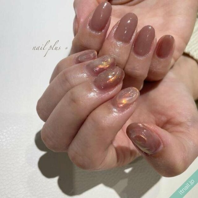 写真 (9枚目) - 2023年も“うる艶ネイル”がアツい♡シンプルから派手までデザイン11選 - - LOCARI（ロカリ）