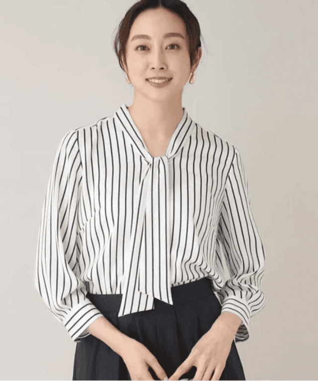 写真 (3枚目) - ぽっちゃり感を消し去る！細く見えるブラウス5選〜2023年初夏〜 - LOCARI（ロカリ）