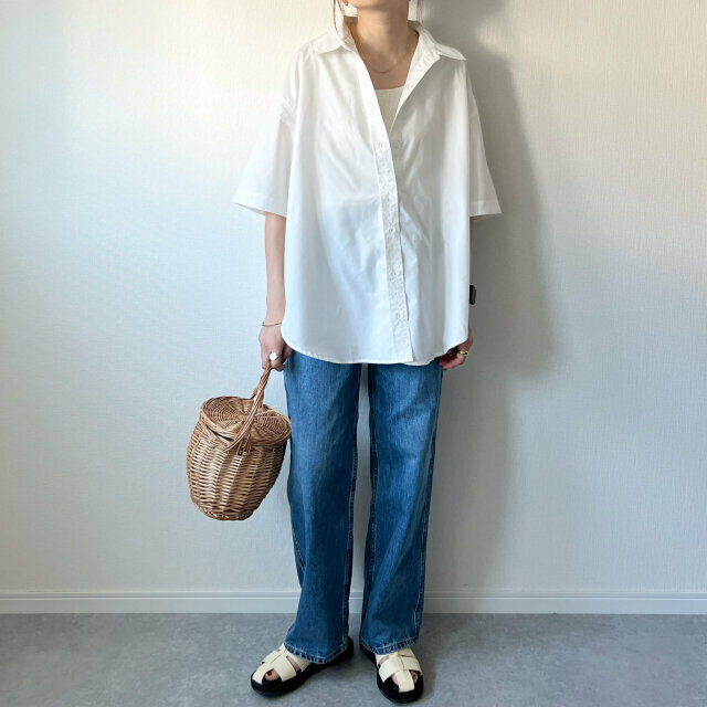 写真 (2枚目) - 大人のデニムコーデはちょっと変えるだけで激変！やりがちNG＆垢抜けOKコーデ比較 - LOCARI（ロカリ）