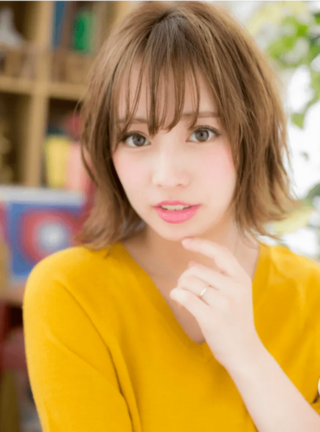 写真 (4枚目) - Tシャツでもおしゃれに見える！大人向けボブ5選〜2023年初夏〜 - - LOCARI（ロカリ）