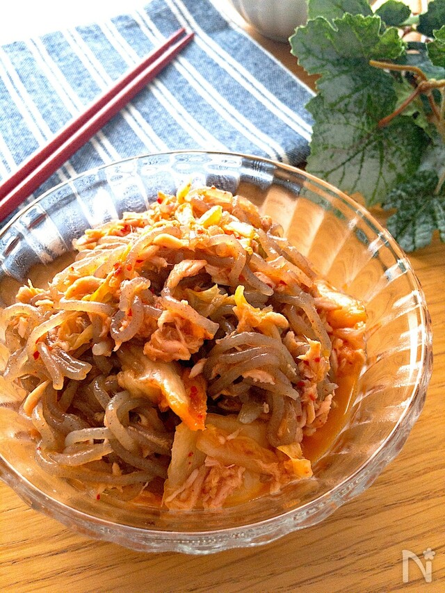 写真 (10枚目) - おなかすっきり効果満点！10分で作れる「こんにゃくおかず×サラダ」12選 - LOCARI（ロカリ）