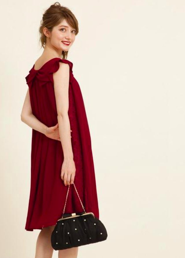 写真 (11枚目) - プチプラだから気軽に新調できる♡1万円台までの結婚式のお呼ばれドレス10選 - LOCARI（ロカリ）