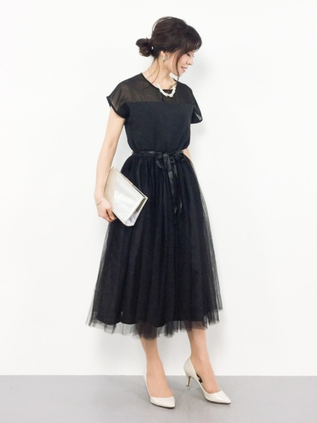 写真 (3枚目) - 秋の結婚式シーズンに備えて♡ALL8,000円以下の「お呼ばれドレス」11選 - LOCARI（ロカリ）