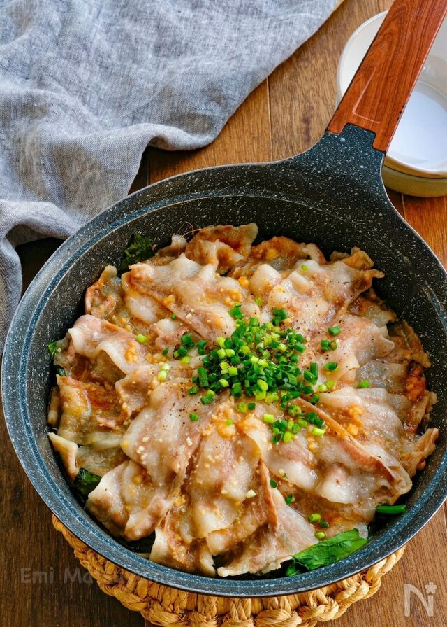 写真 (3枚目) - 「豚ばら肉」で超コクうま♡ガッツリおいしい「スタミナ満点レシピ」12選 - LOCARI（ロカリ）