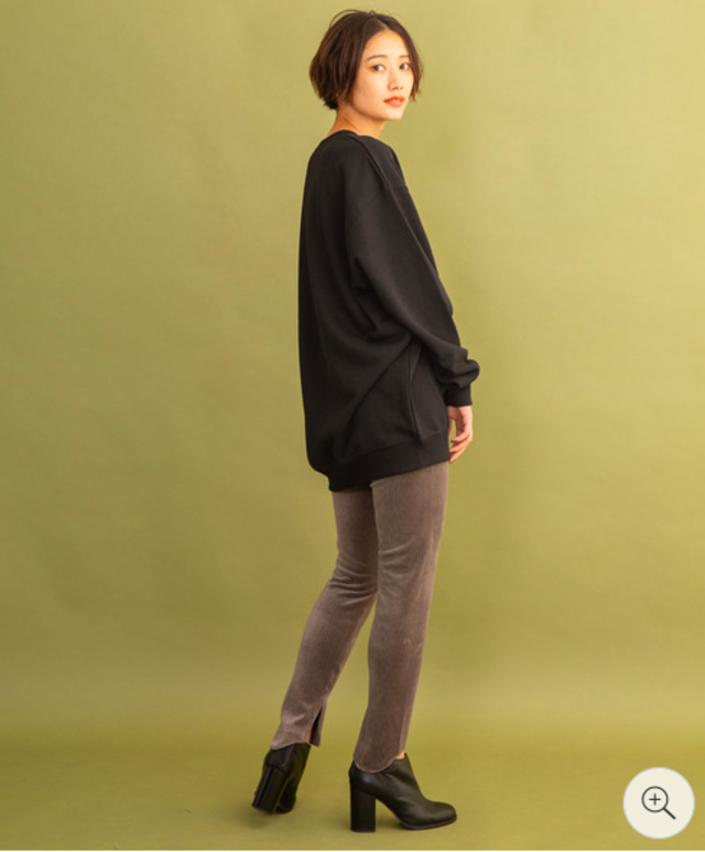 写真 (4枚目) - オシャレさん必見♡「コーデュロイパンツ」の着こなし方 - LOCARI（ロカリ）