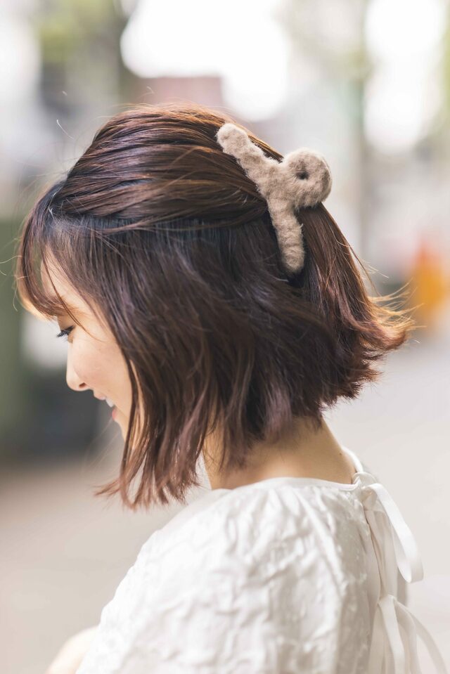 写真 (4枚目) - 時短でおしゃれが完成する「大人のヘアアクセ」4選！＜SNAP＞ - LOCARI（ロカリ）
