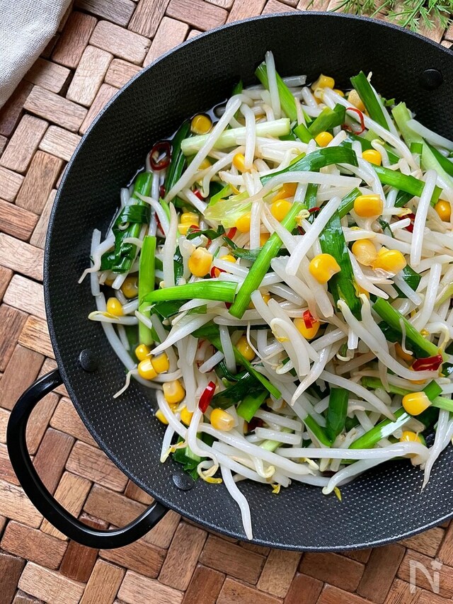 写真 (13枚目) - お得食材「もやし」をフル活用！安くておいしい「絶品おかず」12選 - LOCARI（ロカリ）