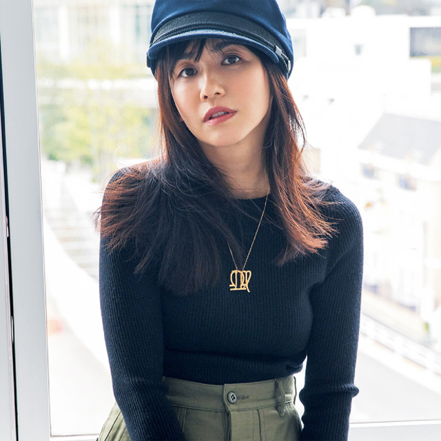 写真 (3枚目) - Tシャツに映える『今どきモチーフジュエリー』4選！星座、レタリングetc. - - LOCARI（ロカリ）