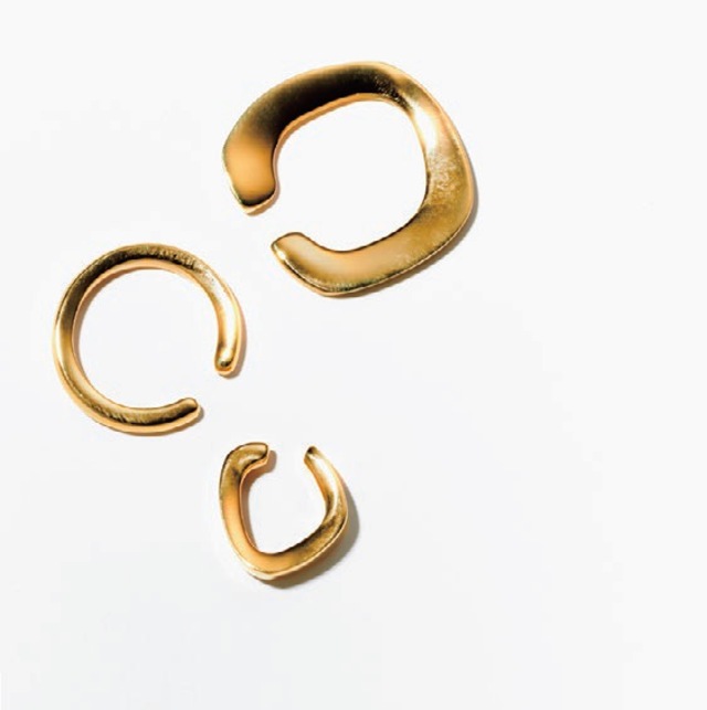 写真 (17枚目) - オシャレな人の[普段使いジュエリー10選]夏コーデに映えるおすすめブランドは？ - LOCARI（ロカリ）