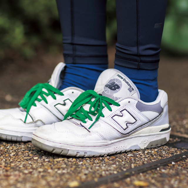 写真 (11枚目) - [最新スニーカーSNAP]オシャレママは“派手ソックス”でトレンド感UP！ - LOCARI（ロカリ）