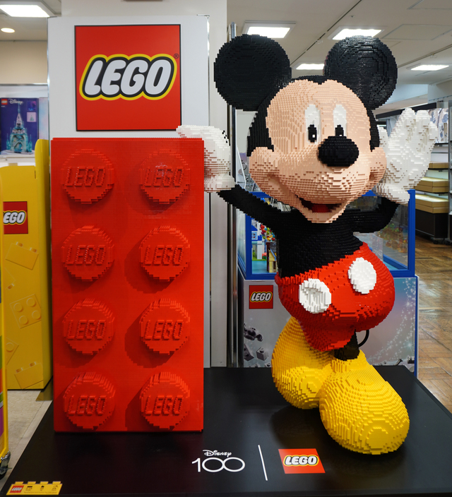 写真 (6枚目) - 圧巻すぎる「Disney100 THE - LOCARI（ロカリ）