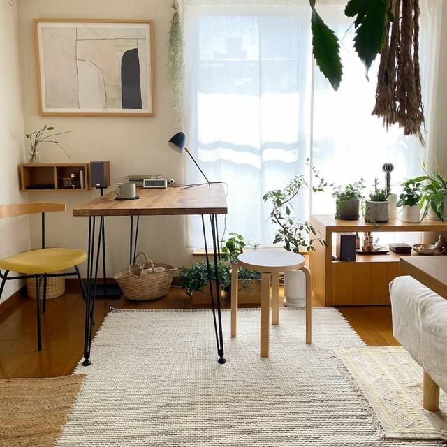 写真 (1枚目) - [一人暮らし]好きがいっぱい詰まった暮らしやすい1Kのインテリア3選 - LOCARI（ロカリ）