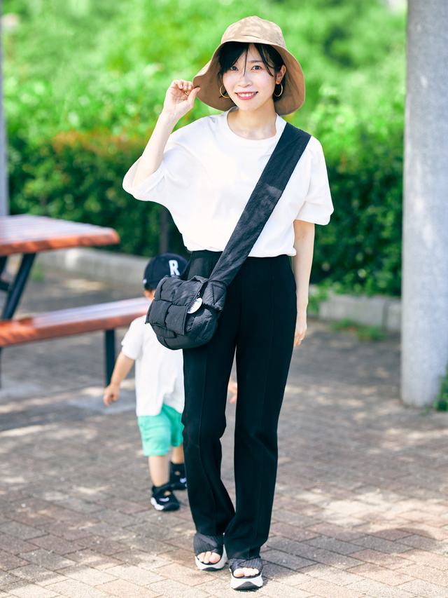 写真 (5枚目) - ＜SNAP＞おしゃれママに公園に「モノトーン服」が人気な理由って？ - LOCARI（ロカリ）