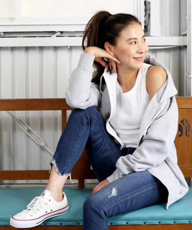 写真 (11枚目) - 秋のスポーツMIXコーディネート集☆大人におすすめスウェットパンツ＆パーカー15選 - - LOCARI（ロカリ）