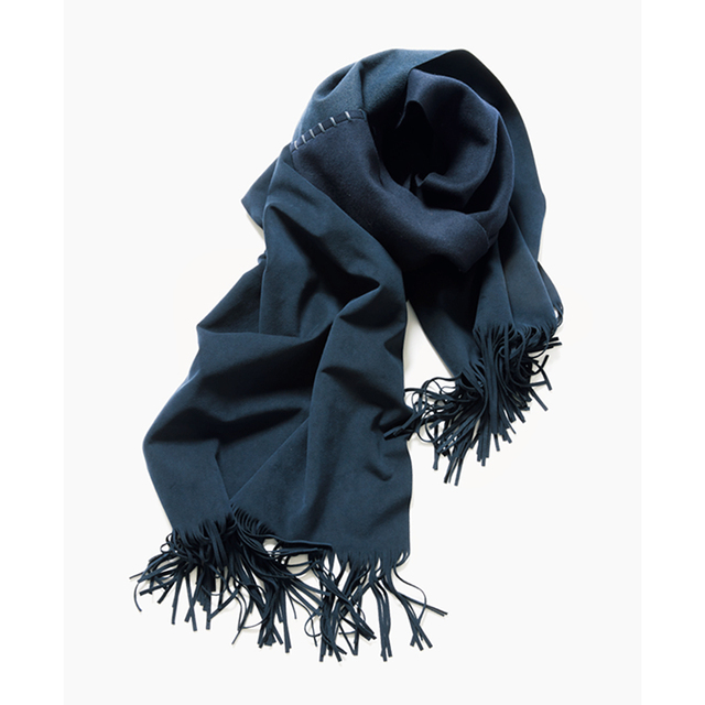 写真 (4枚目) - [秋の運動会]“ネイビーママ”のための『キレイめ名品』7選！＜スニーカー、トートetc.＞ - LOCARI（ロカリ）