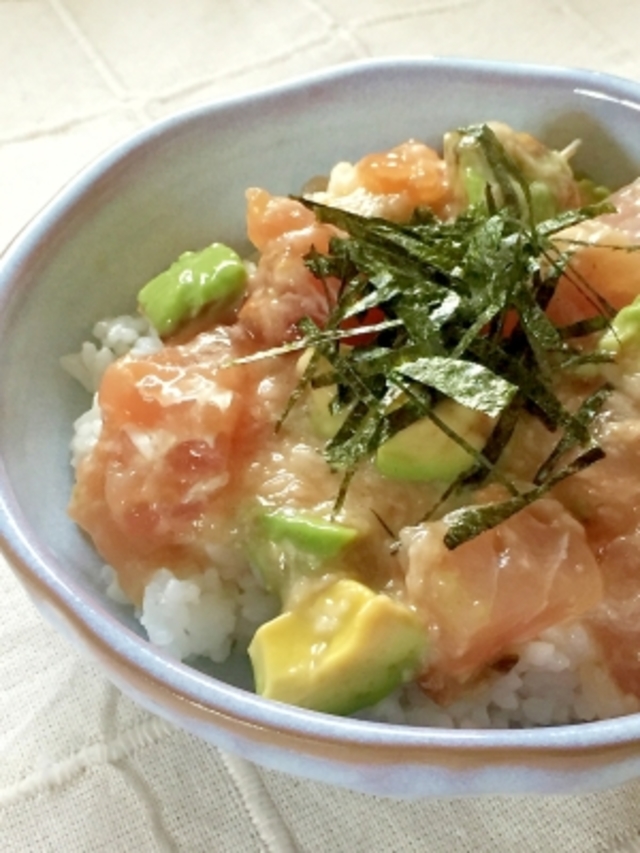 写真 (5枚目) - みんなの胃袋を虜に♡休日ランチに作りたい丼ものレシピ9選 - LOCARI（ロカリ） - LOCARI（ロカリ）