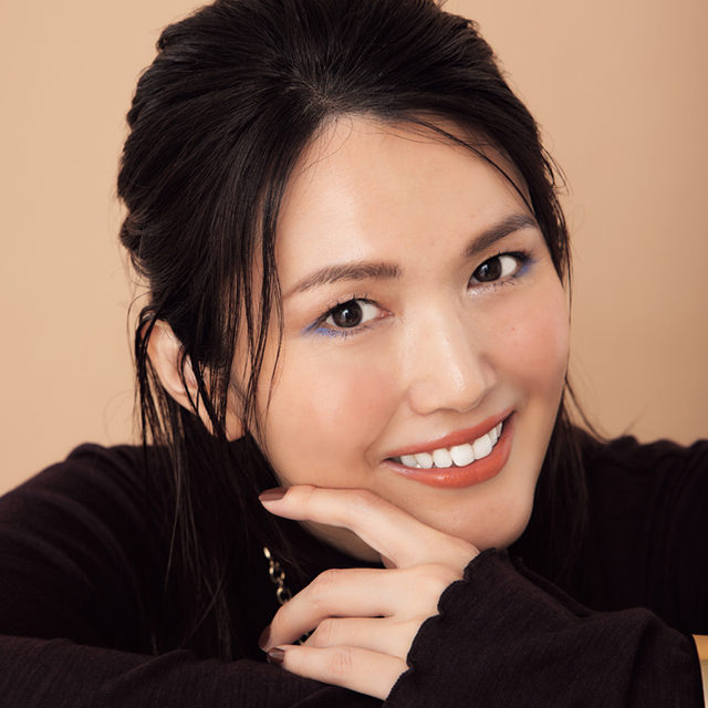 写真 (1枚目) - 重くかぶさっている[老けまぶた]でも目力がアップする！ほんのひと手間って？ - LOCARI（ロカリ）