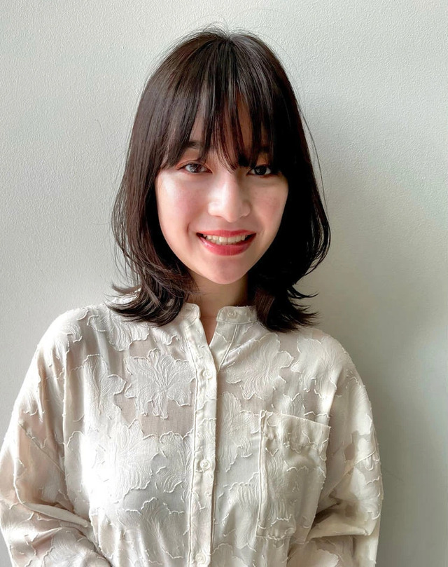 写真 (2枚目) - [30代-40代・秋のトレンドヘアランキング]ミディアムヘア - LOCARI（ロカリ）