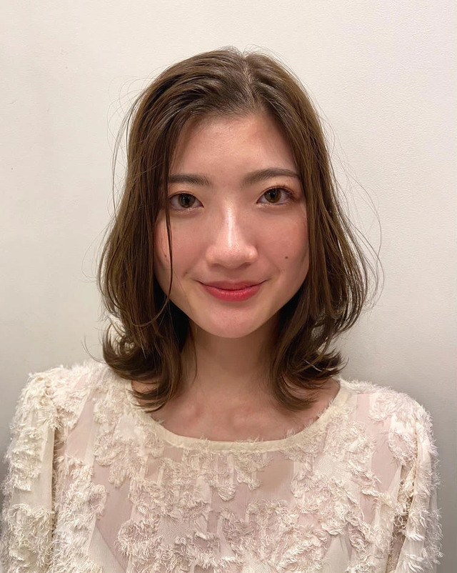 写真 (4枚目) - [30代-40代・秋のトレンドヘアランキング]ミディアムヘア - LOCARI（ロカリ）