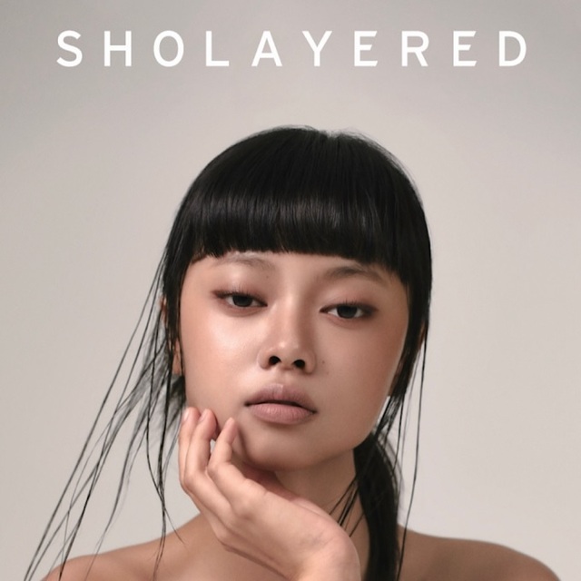 写真 (2枚目) - 香りでモテ度アップ♡香水の正しいつけ方と今秋おすすめの香り3選 - LOCARI（ロカリ）