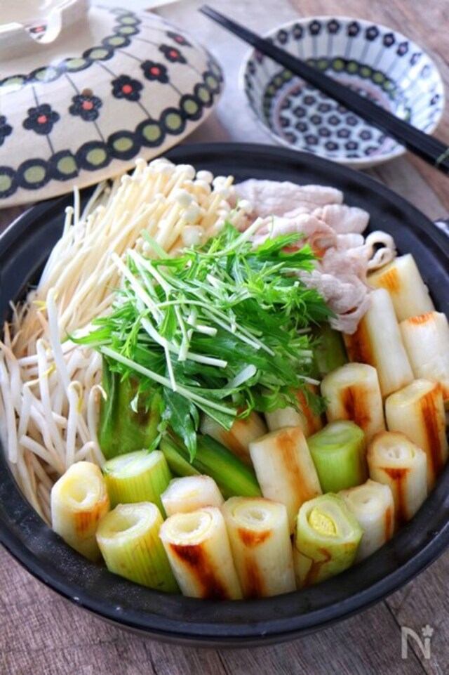 写真 (2枚目) - 具材を入れて煮込むだけ♡ズボラ女子におすすめ「かんたん鍋＆食べるスープ」12選 - LOCARI（ロカリ）