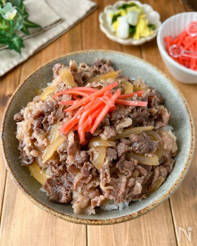 写真 (2枚目) - ガッツリ大満足！食べて幸せ「ごちそう丼」12選 - LOCARI（ロカリ）