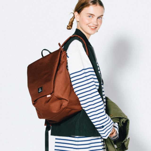 写真 (3枚目) - [1万円以下]通勤・通学に使えるPCが入るバッグ - LOCARI（ロカリ）