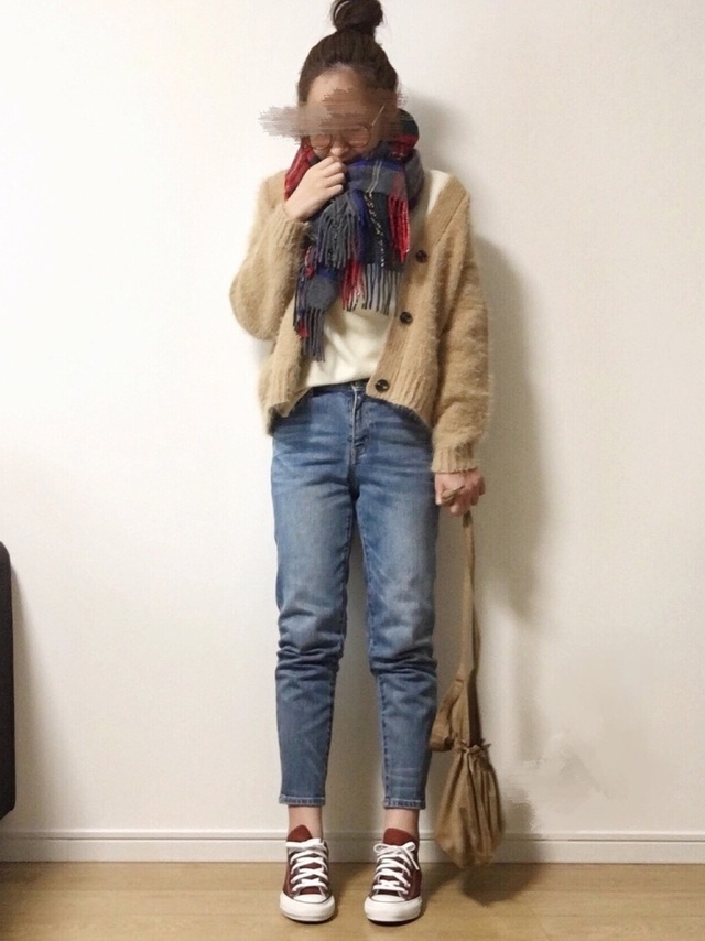 写真 (16枚目) - 2大人気色を着回し！ユニクロ「ワッフルクルーネックT 」コーデSNAP - LOCARI（ロカリ）