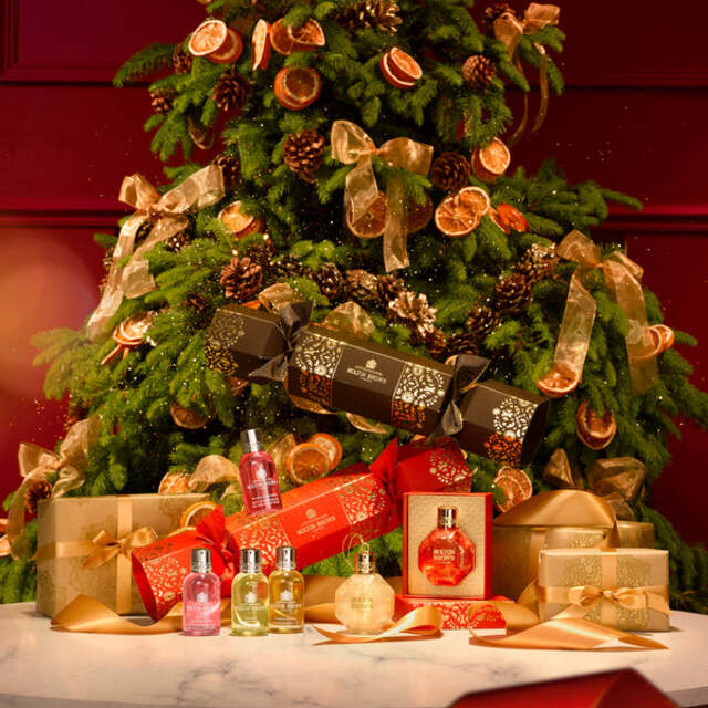 写真 (1枚目) - クリスマスギフトにも♡"センスいいな"って思われる世界のビューティーブランド3選 - - LOCARI（ロカリ）