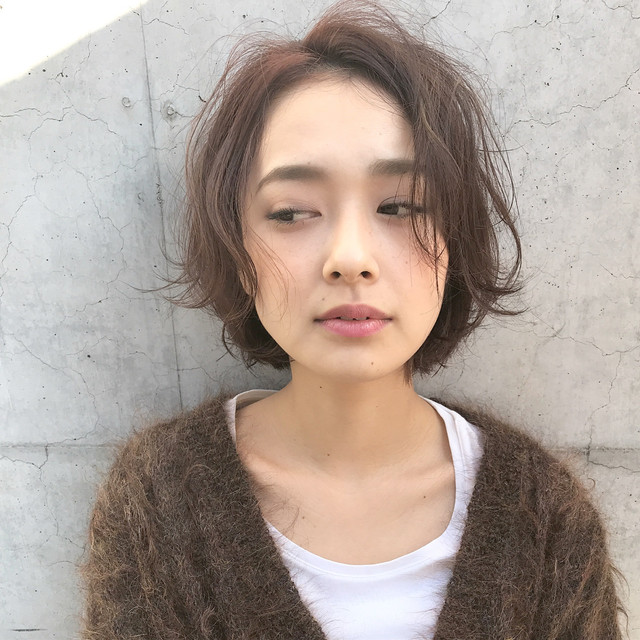 写真 (20枚目) - 女っぽさ急上昇♡秋の「ショート&ショートボブ」ヘアカタログ20 - LOCARI（ロカリ）