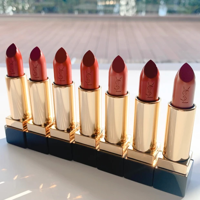 写真 (2枚目) - YSLの新「ルージュ ピュールクチュール」をスウォッチ！ - LOCARI（ロカリ）