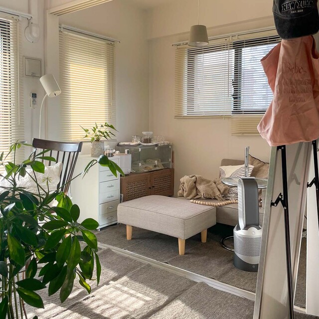 写真 (5枚目) - 「定番」にとらわれず、自由なレイアウトを楽しむ。一人暮らしの1LDKインテリア - LOCARI（ロカリ）