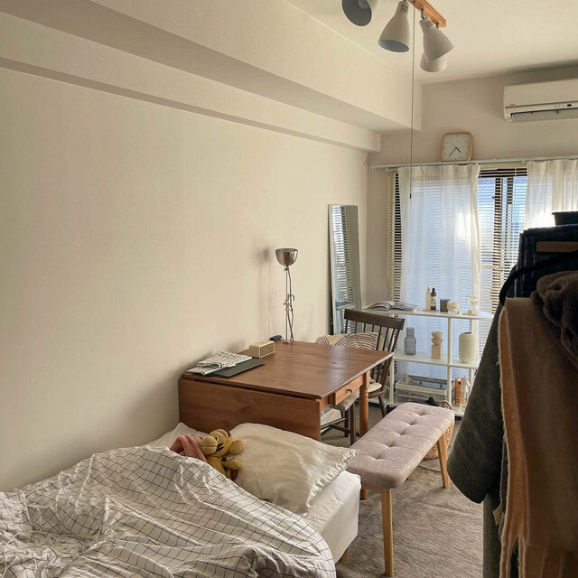 写真 (6枚目) - 「定番」にとらわれず、自由なレイアウトを楽しむ。一人暮らしの1LDKインテリア - LOCARI（ロカリ）