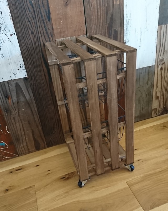 写真 (9枚目) - 簡単♡100均すのこで作るカフェ風収納ラックをDIY ♡ - LOCARI（ロカリ）