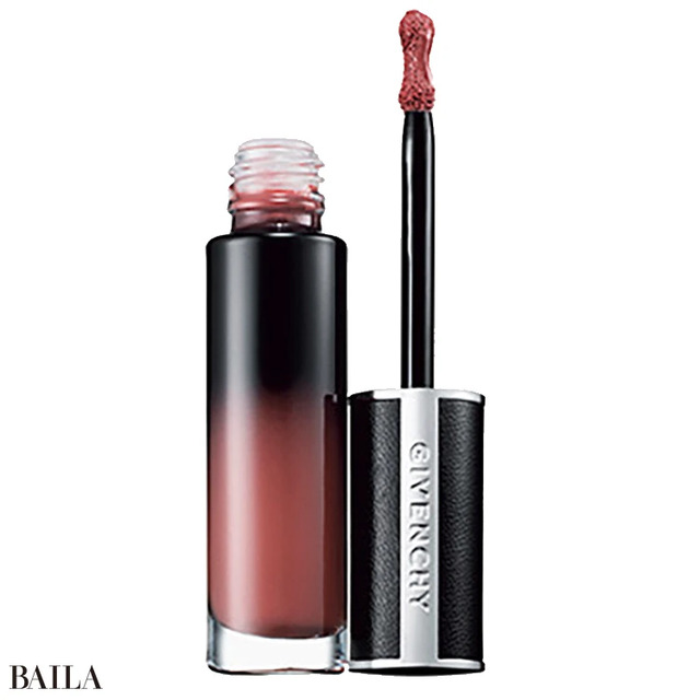 写真 (6枚目) - [冬の顔映えメイク]ベージュを着る日は“目もとに赤み“が正解！ - LOCARI（ロカリ） - LOCARI（ロカリ）