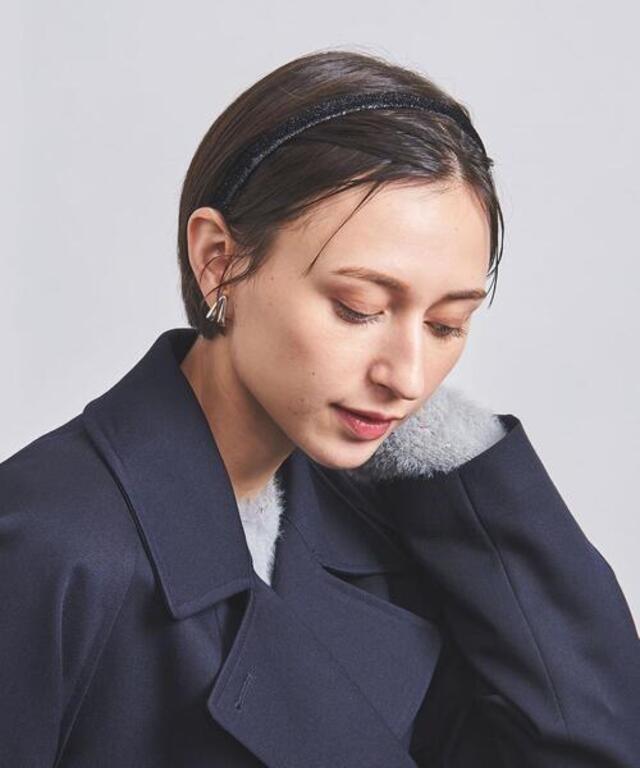写真 4枚目 ショートヘア+ワンポイント♡周りと差がつく「ヘアアクセ術」12選 Locari(ロカリ)
