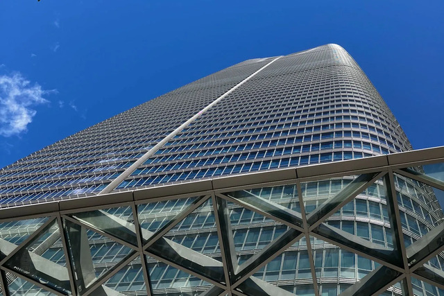 写真 (3枚目) - 「麻布台ヒルズ」が11月24日開業！150店舗が集まる商業ゾーン、緑豊かな広場など - LOCARI（ロカリ）