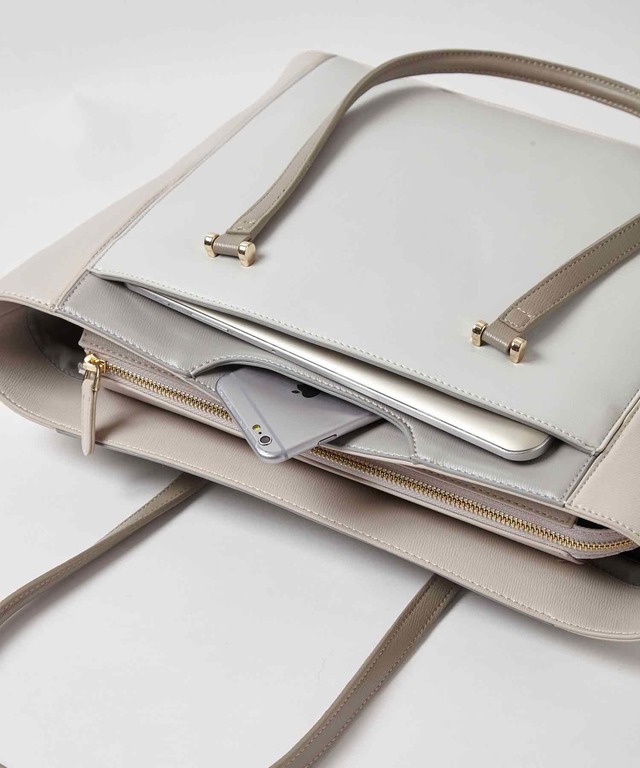 写真 (8枚目) - 忙しい女性のための♡荷物がガシガシ入る「A4バッグ」集めました！ - LOCARI（ロカリ）