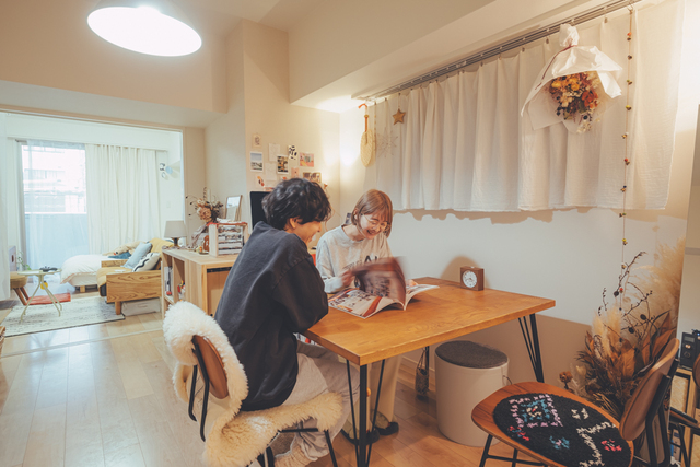 写真 (17枚目) - [2人暮らし]IKEAや楽天が活躍！オシャレな1LDKインテリア実例3選 - LOCARI（ロカリ）