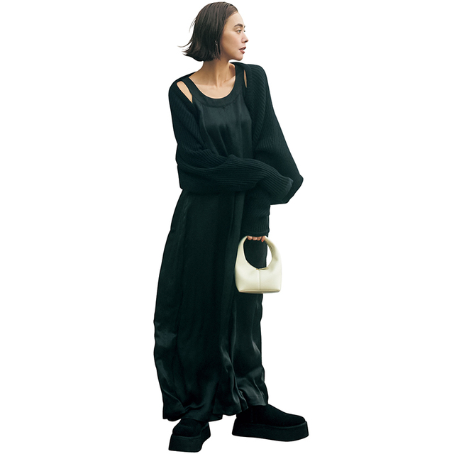 写真 (4枚目) - [UGG新作]キレイめに履ける『黒ブーツ』が狙い目！今どき足元コーデ3選 - LOCARI（ロカリ）