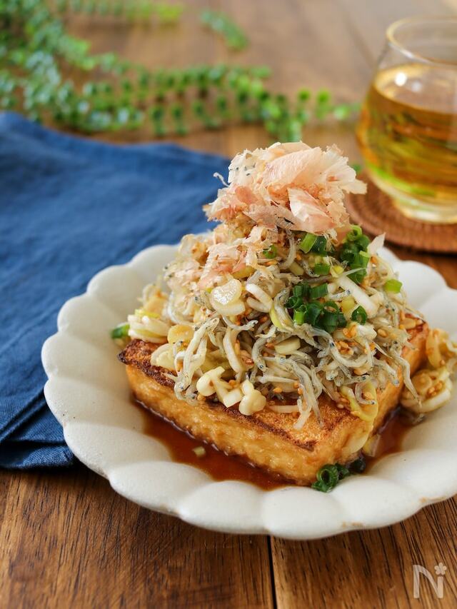 写真 (8枚目) - 10分でパパッと！節約と時短を叶える「厚揚げレシピ」12選 - LOCARI（ロカリ）