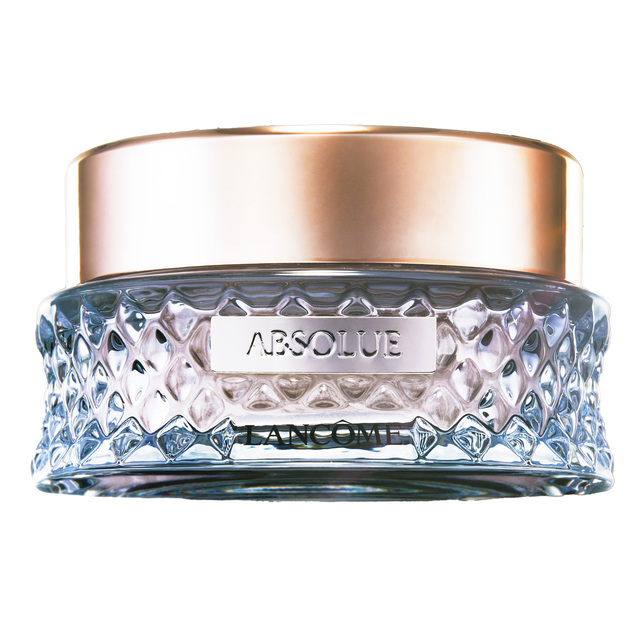 写真 (3枚目) - 「美容液を付けているみたい！」プロ68人が選んだ[最優秀ファンデ]BEST3！ - LOCARI（ロカリ）