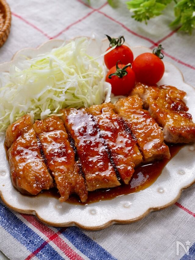 写真 (7枚目) - 食べ応え満点！大人も子供も喜ぶ「がっつり“お肉レシピ”」12選 - LOCARI（ロカリ） - LOCARI（ロカリ）