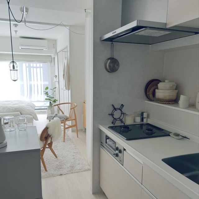 写真 (10枚目) - ホワイト×木製家具で居心地よく。一人暮らしの北欧インテリア実例[ワンルーム風1DK] - LOCARI（ロカリ）